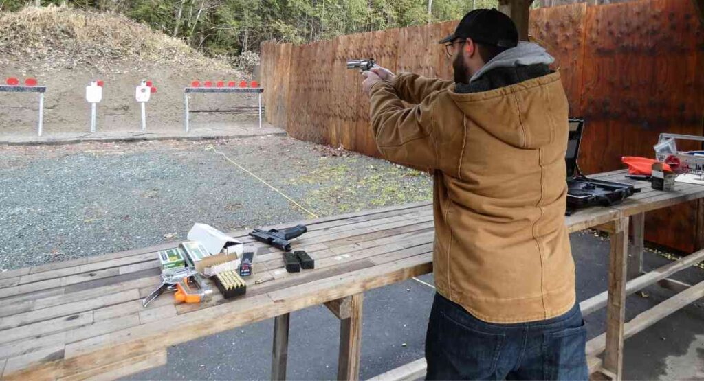 How to Hold a Revolver – Here’s the Proper Way to Grip Your Gun ...