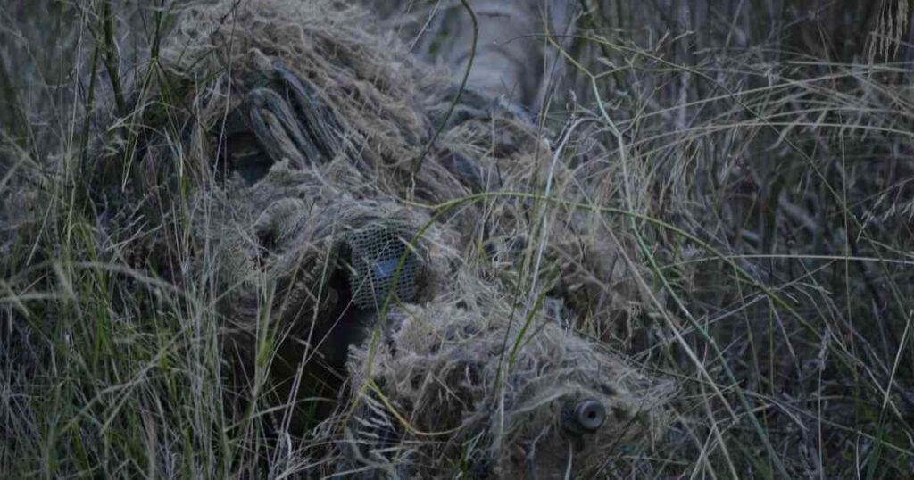 How to Camouflage Yourself – A Complete Guide – Future Army Officers